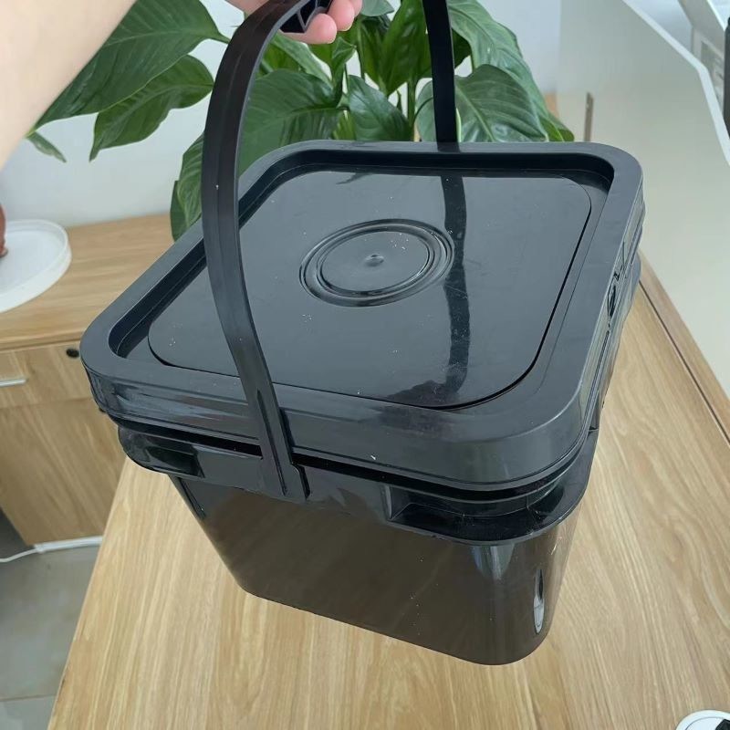 2 Gallon Square Plastic Bucket with Lid and Handle GAP/ISO/FDA ...