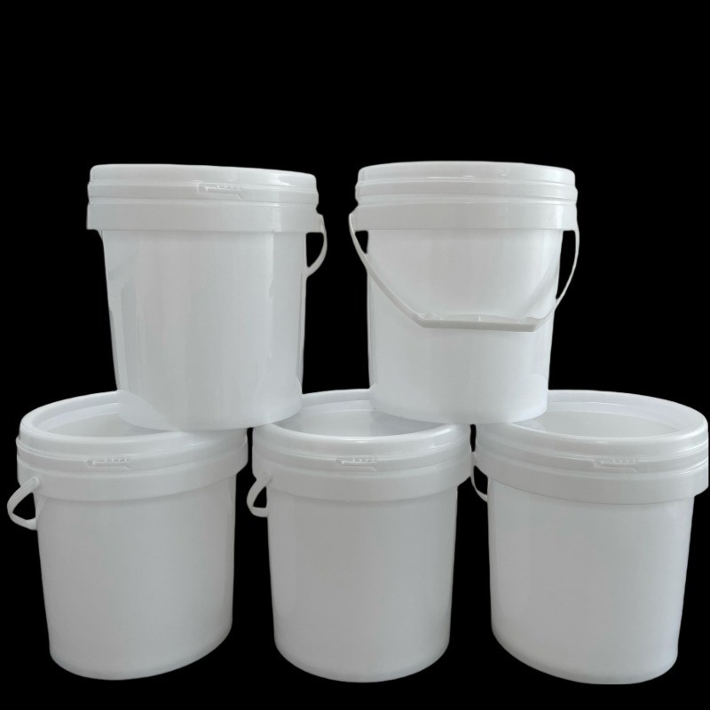 Secure Pet Food Storage 2 Gallon 8L White Plastic Bucket with Lid and ...