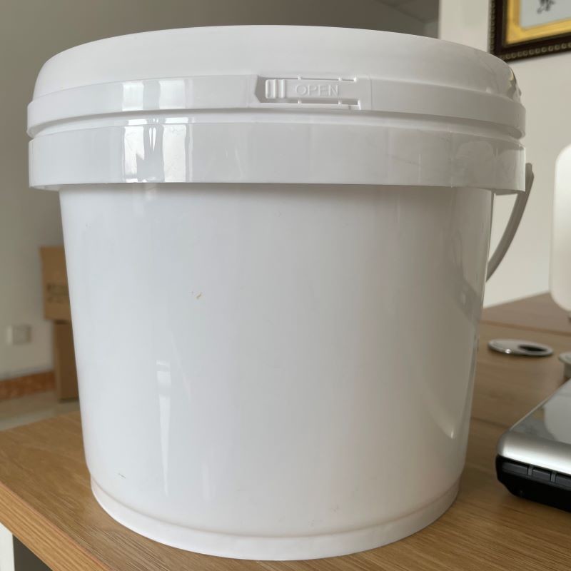 Black Plastic Bucket with Lid 1.0MM-2.5mm Thickness Free Sample